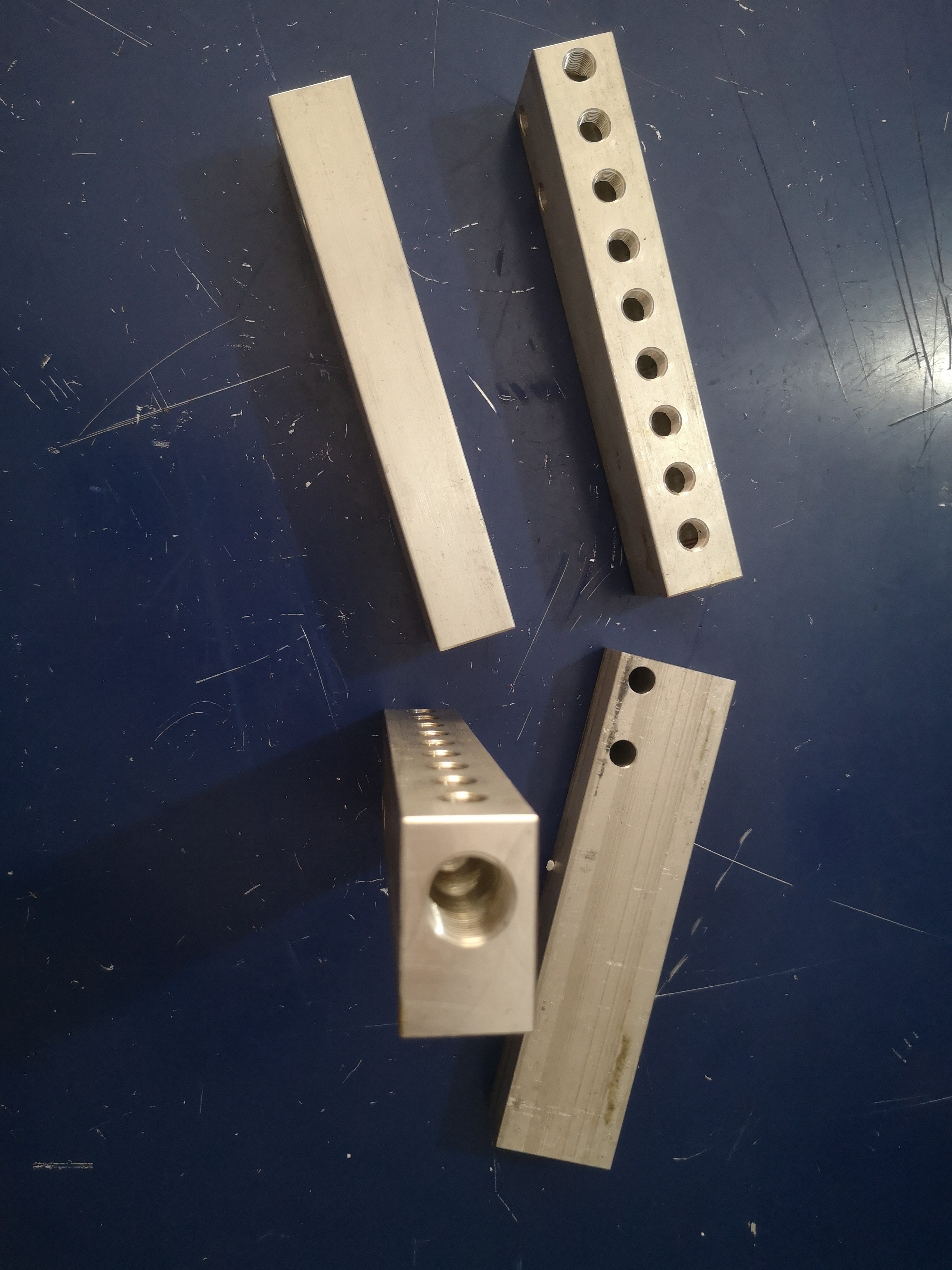 PQS33611 LUBRICATION / DISTRIBUTION BAR
